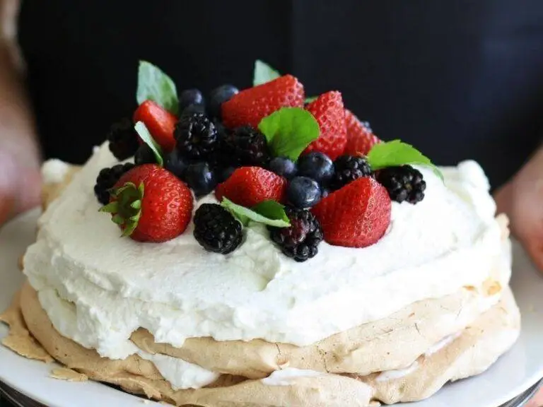 Easy Sugar Free Meringue Pavlova (Keto Pavlova)