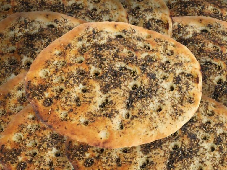 Hoxton Park Manoosh: Halal Lebanese Food in Sydney