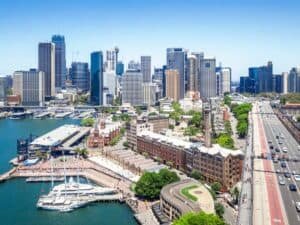 Is Sydney on the Same Latitude as Perth? (Explained)