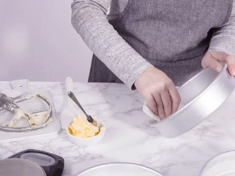 Why is the Top Layer of Your Cake Peeling Off? (And How to Fix It)