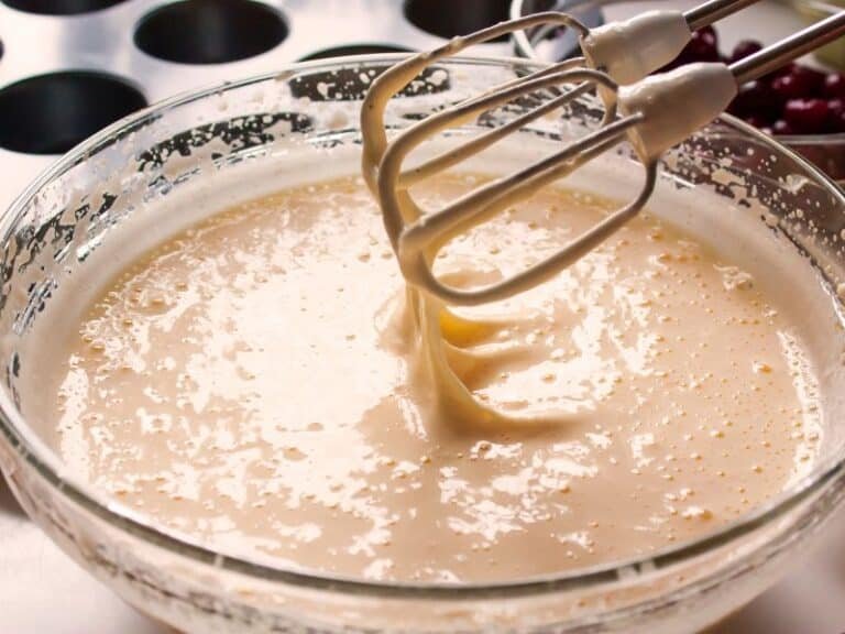 How to Perfectly Revive Expired Cake Mix with Baking Soda