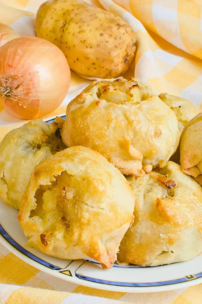 23 Different Types of Meat Pies From Around the World