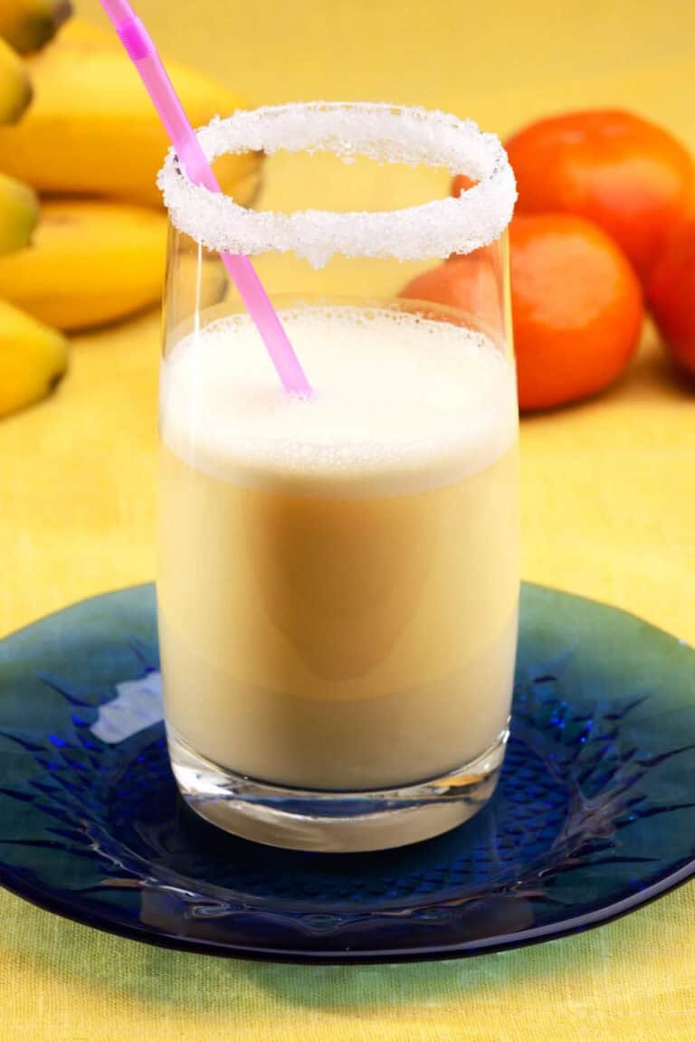 30 Energizing Breakfast Smoothies to Kickstart Your Morning!