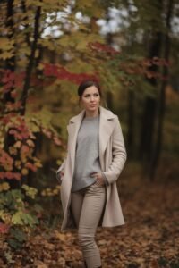 10 Fall Photoshoot Ideas to Spark Your Creativity - ostrali.com