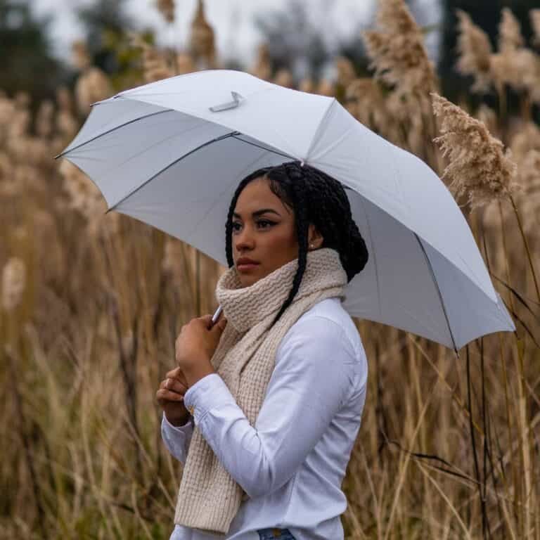 10 Fall Photoshoot Ideas to Spark Your Creativity - ostrali.com