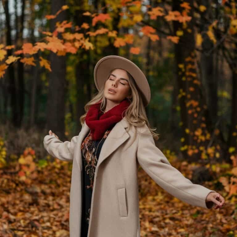 10 Fall Photoshoot Ideas to Spark Your Creativity - ostrali.com