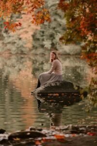 10 Fall Photoshoot Ideas to Spark Your Creativity - ostrali.com