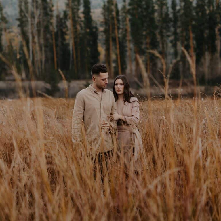 10 Fall Photoshoot Ideas to Spark Your Creativity - ostrali.com