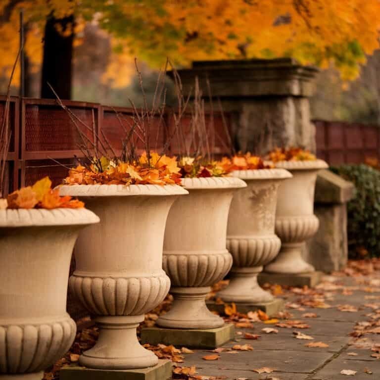 10 Fall Urns to Inspire Your Autumn Decor - ostrali.com