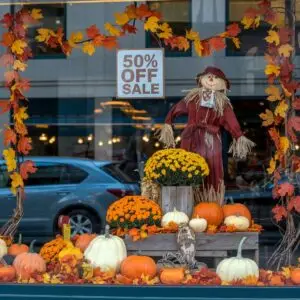 10 Fall Window Displays to Inspire Your Creativity - ostrali.com